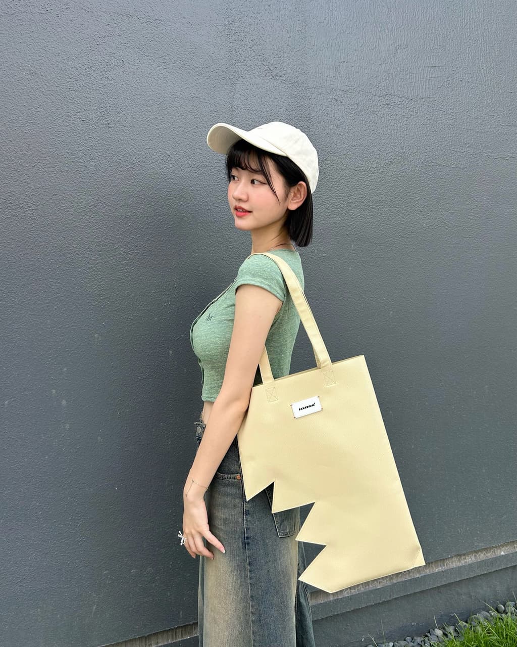 原創設計師包包*穿搭分享！一起來看！ - 岑 (@tsen_162) | Dcard