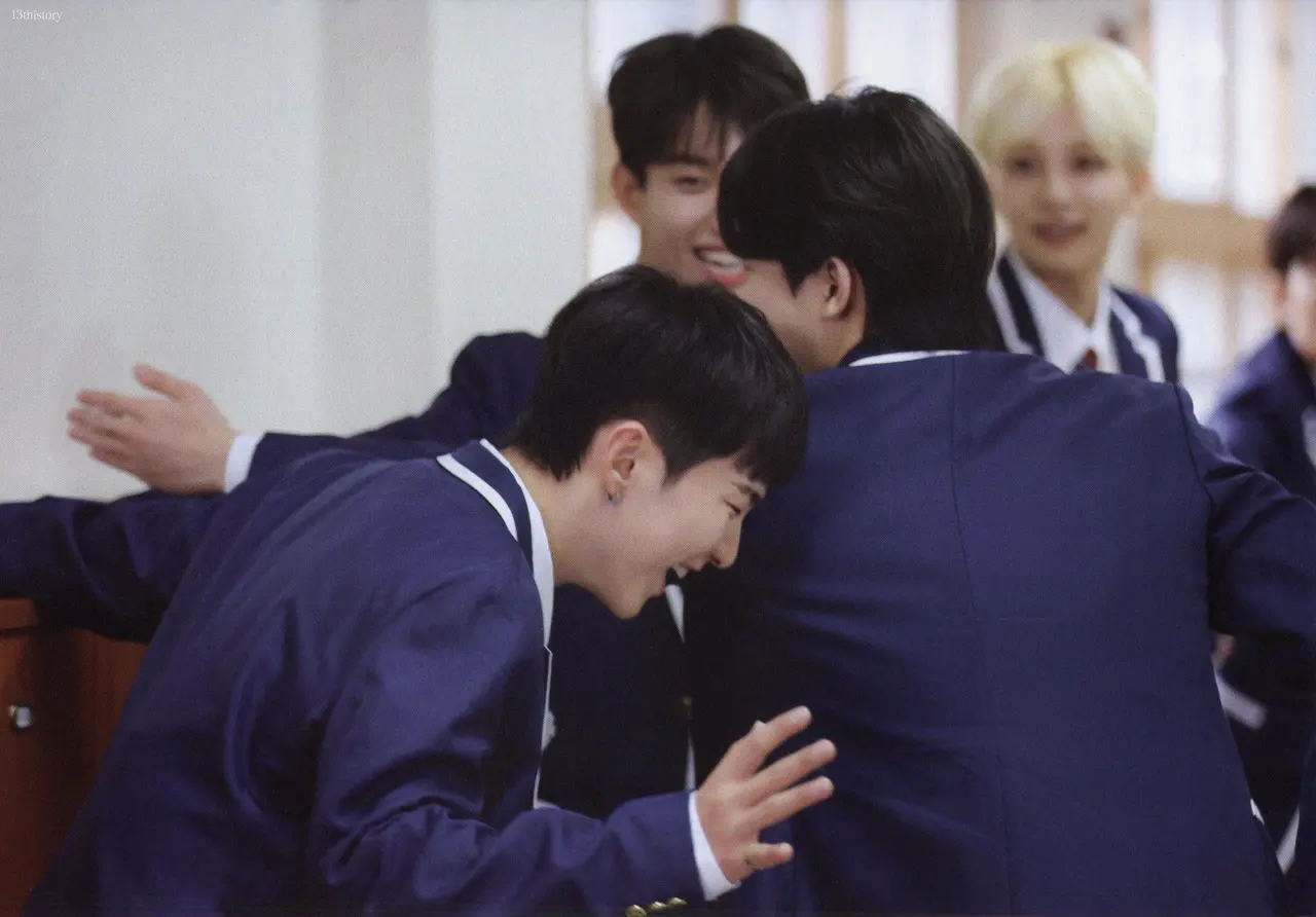 #分享 求充滿歡笑的SVT桌布 - SEVENTEEN板 | Dcard