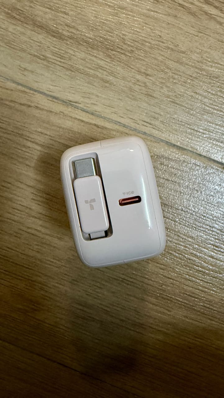 出遊必備！TORRAS LoopGo Clasp手機掛繩& FlexLine 40W伸縮現充電器｜讓旅程更輕鬆⋆⋆ - pinnnnn (@pinnnnn888) | Dcard