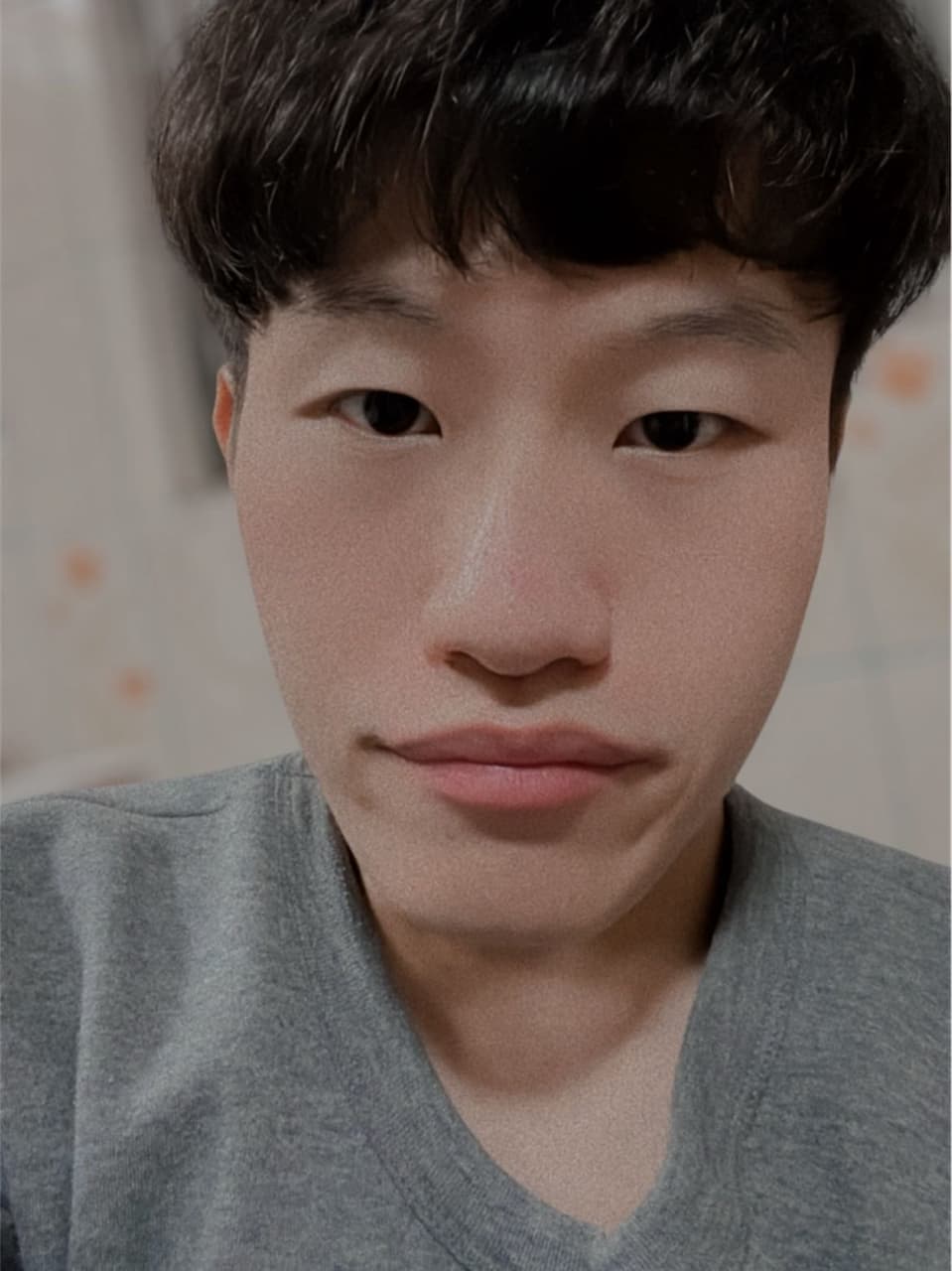 #長相 請問各位幫忙評分 - 長相請益板 | Dcard