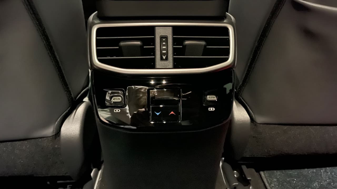 開箱 細節介紹RX350頂級版大改款 - 汽車板 | Dcard