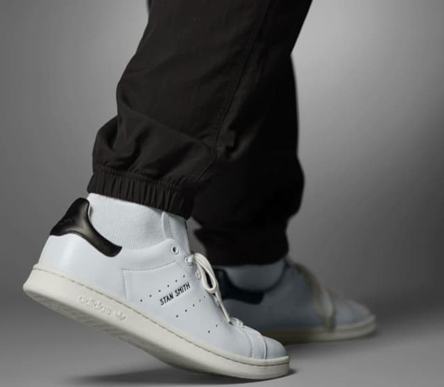 #分享 #開箱 Y-3 和 Adidas Stan Smith & Ultraboost - 穿搭板 | Dcard