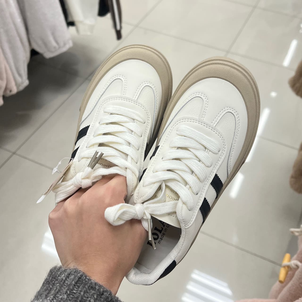 #分享 #新鮮事調查局🔍思夢樂挖寶Part4！超可愛的麵包胖胖鞋🥖 - 穿搭板 | Dcard