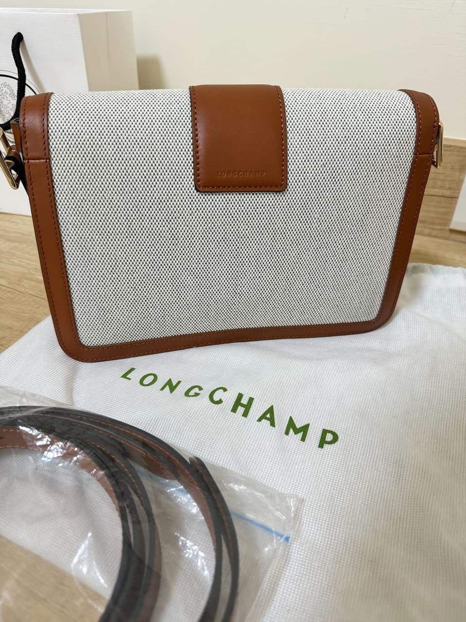 #我要賣 極新LONGCHAMP包包 - 二手交易板 | Dcard