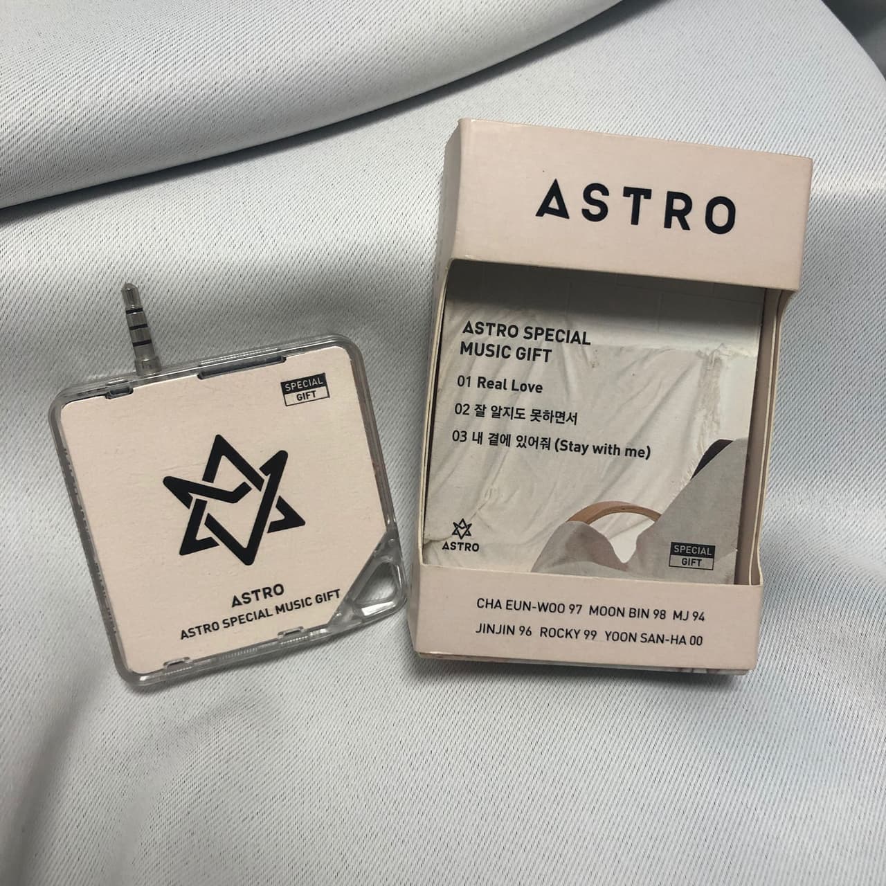 開箱 2021 ASTRO AROHA Festival [Be Mine] 粉絲見面會周邊 - 追星板 | Dcard