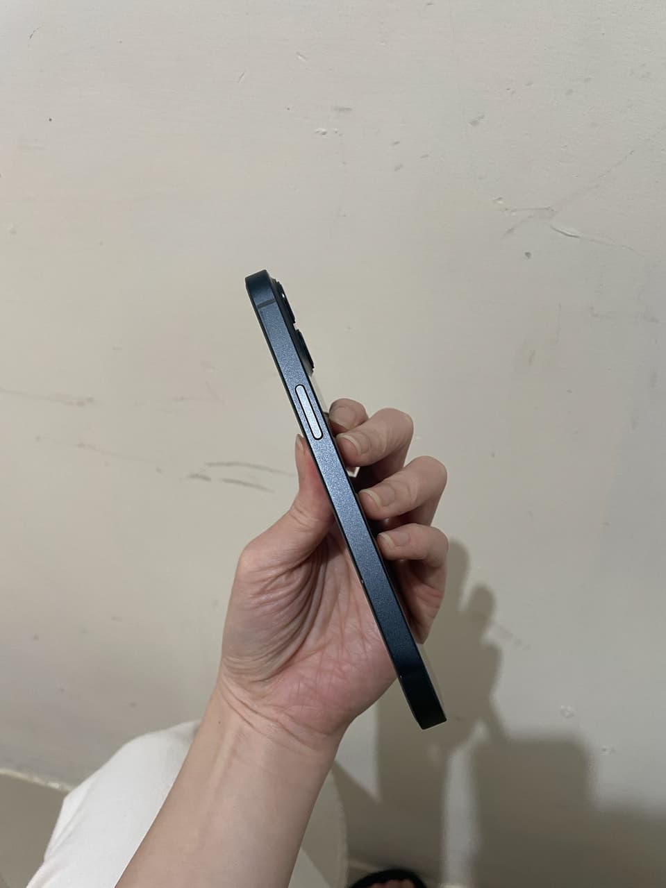 #我要賣 二手Iphone13 128GB 午夜色 降價（已售出） - 二手交易板 | Dcard