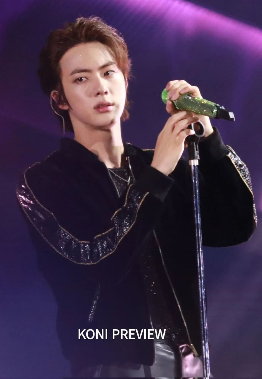 #分享 #theqoo熱門 依然很了不起.. 防彈少年團Jin的visual - BTS板 | Dcard