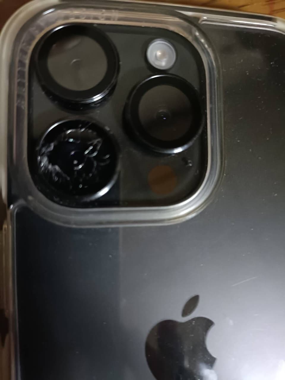 iPhone破一個洞 - 3C板 | Dcard