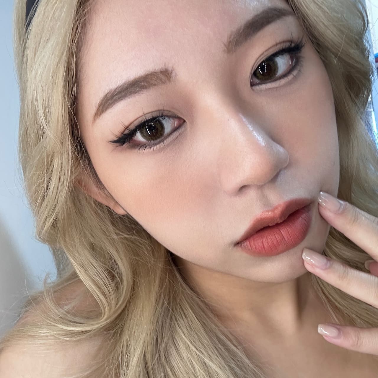 #分享 韓國Lenstown自然混血感實戴 - 隱形眼鏡板 | Dcard