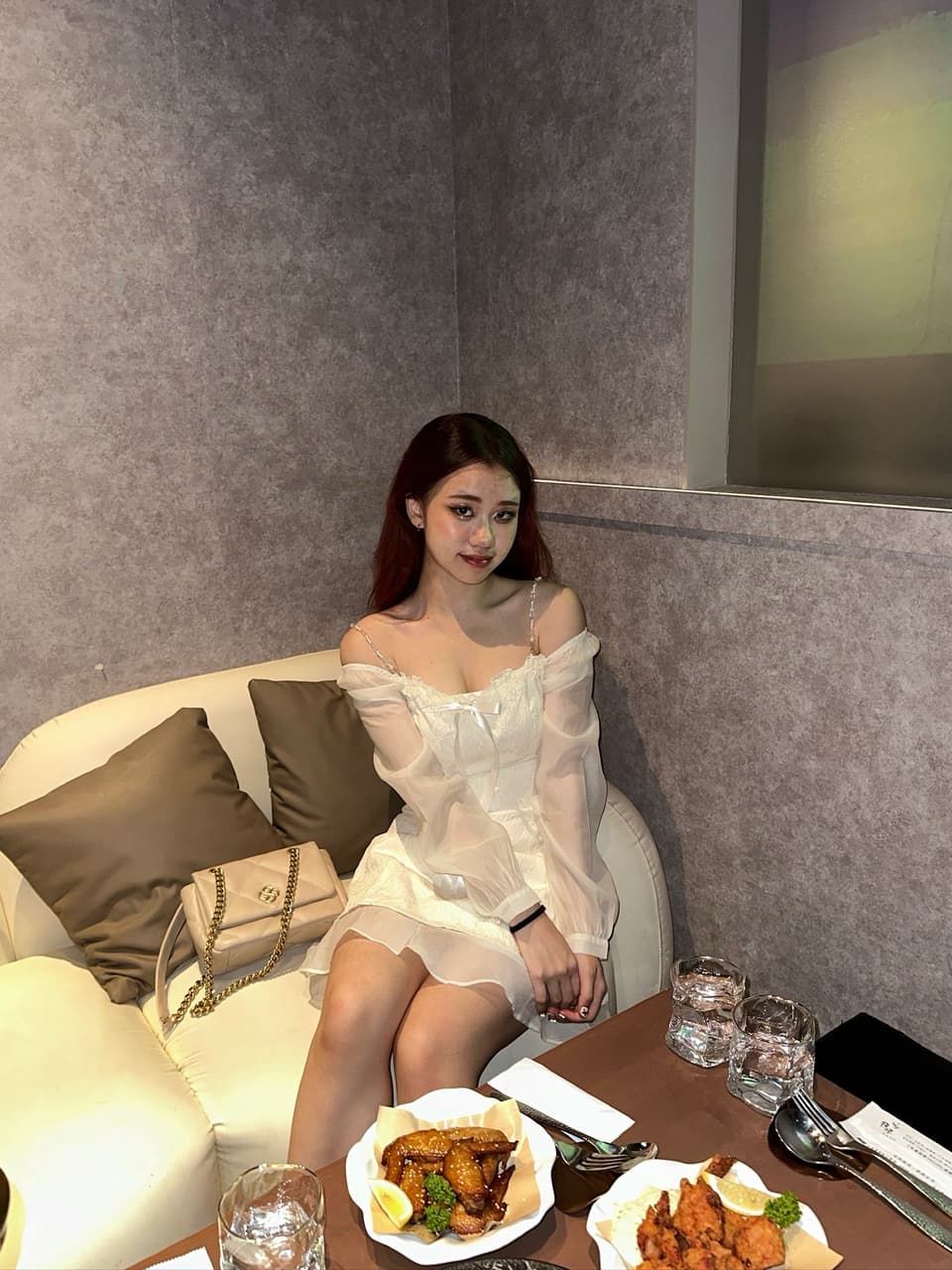 日更OOTD-33 |🌙💫⭐️ 오늘의 mood：奶油白＋微醺夜感 - 穿搭板 | Dcard