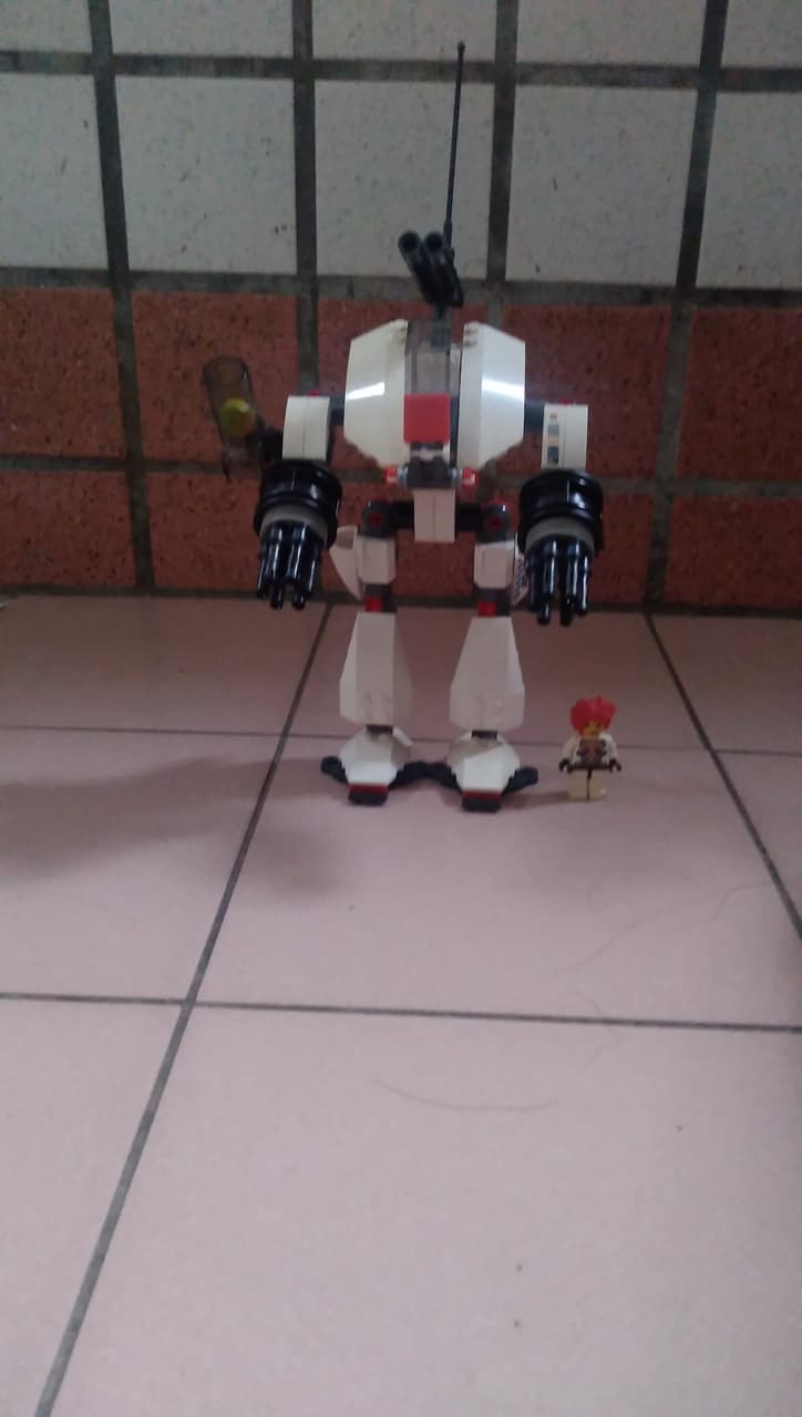 lego 7713 Bridge Walker and White Lightning 其中一款機甲White Lightning - 樂高板 ...