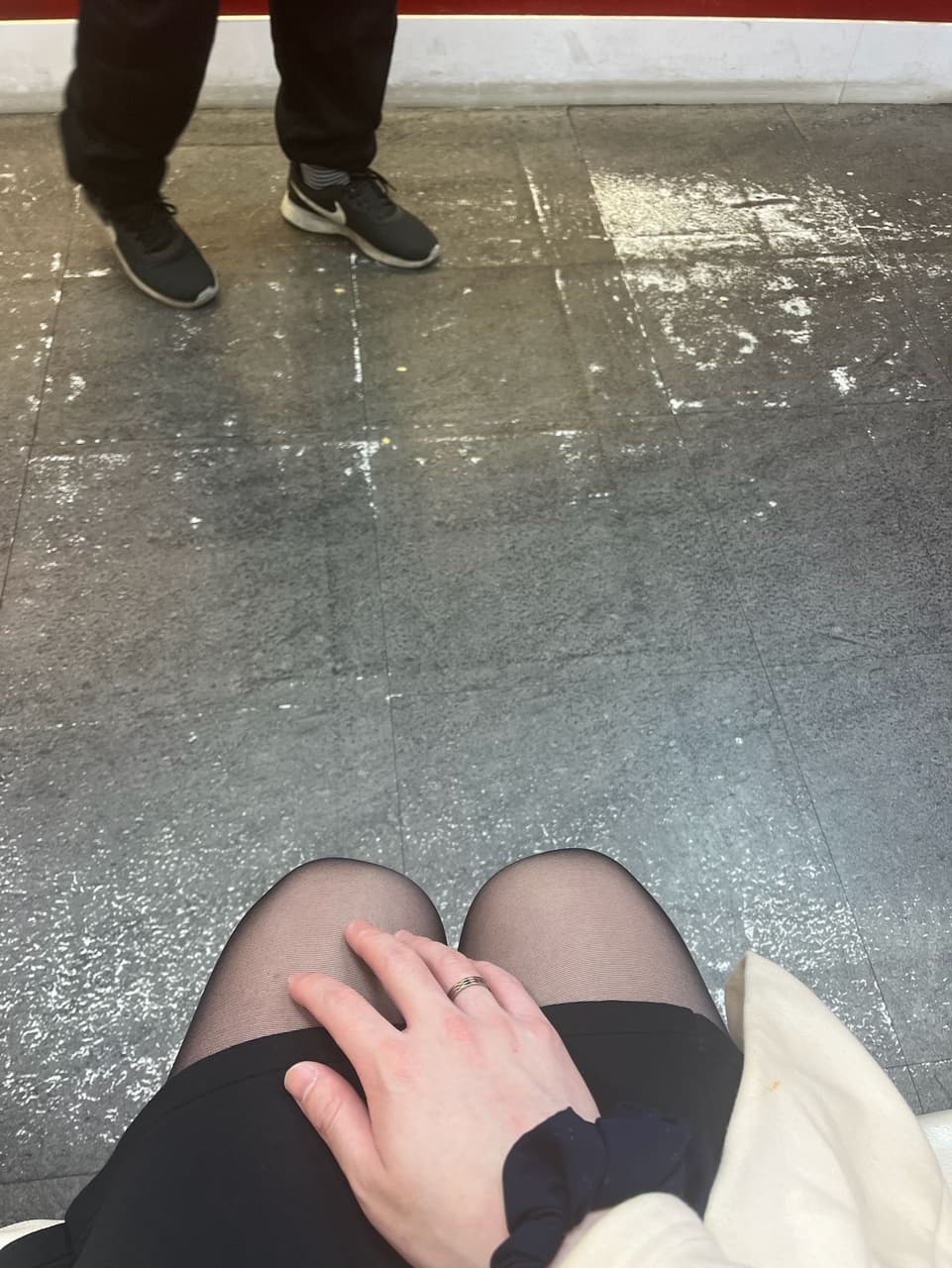 休息日的假OL - 偽娘板 | Dcard