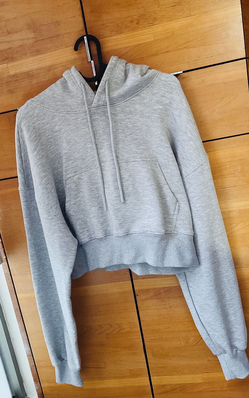 #我要賣 翻出韓系風的衣櫃 LOVFEE - 二手交易板 | Dcard