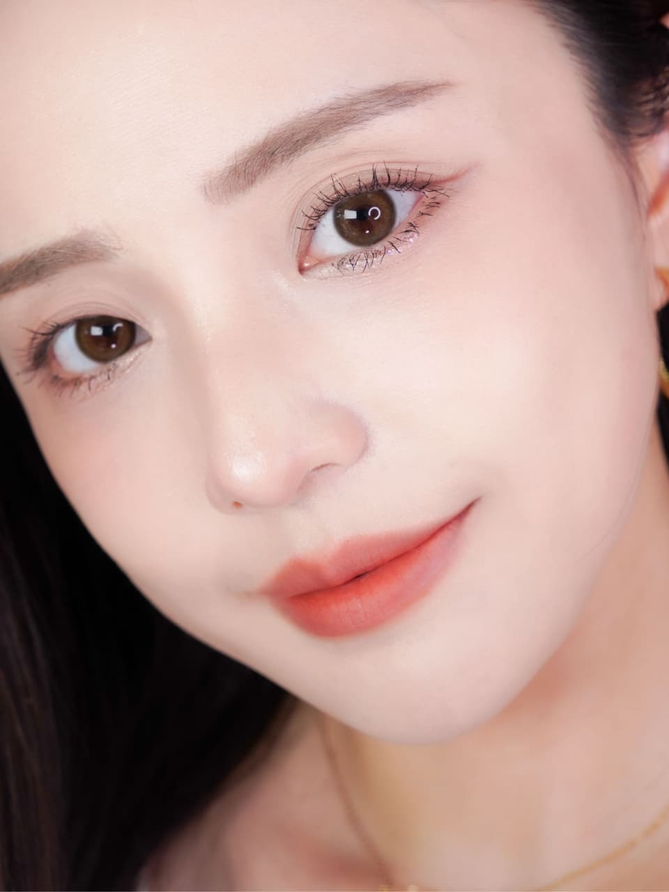 #分享 𝐡𝐞𝐦𝐞居然出隱眼了？ - 美妝板 | Dcard