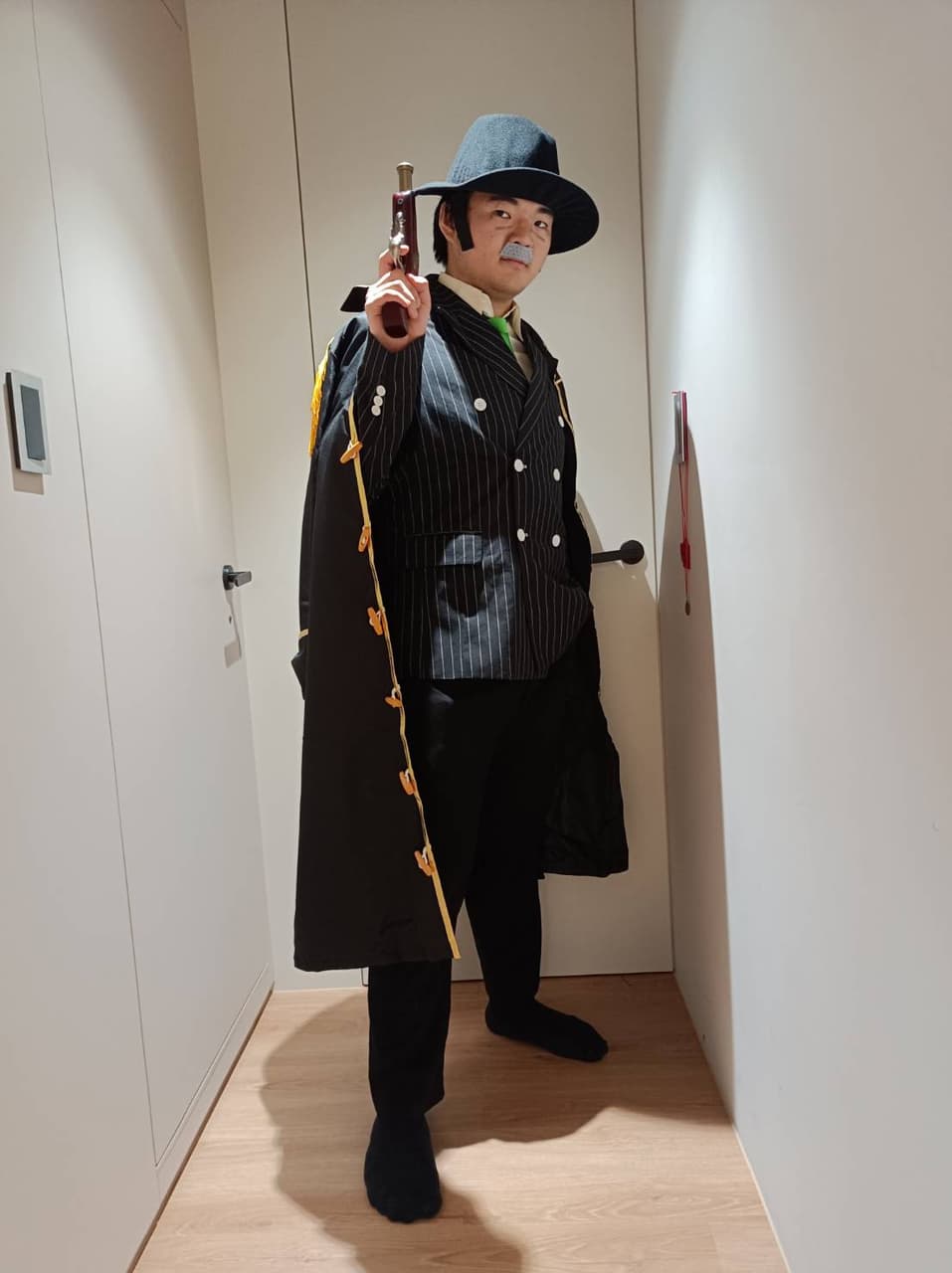 one piece Capone Bege cosplay ワンピース カポネ・ベッジ コスプレ 海賊王 培基 完全試裝 - Cosplay板 ...
