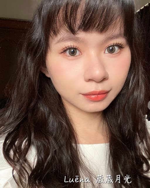 #分享 露葳娜Luena實戴 新品兩款 葳葳栗棕&葳葳月光 - 隱形眼鏡板 | Dcard
