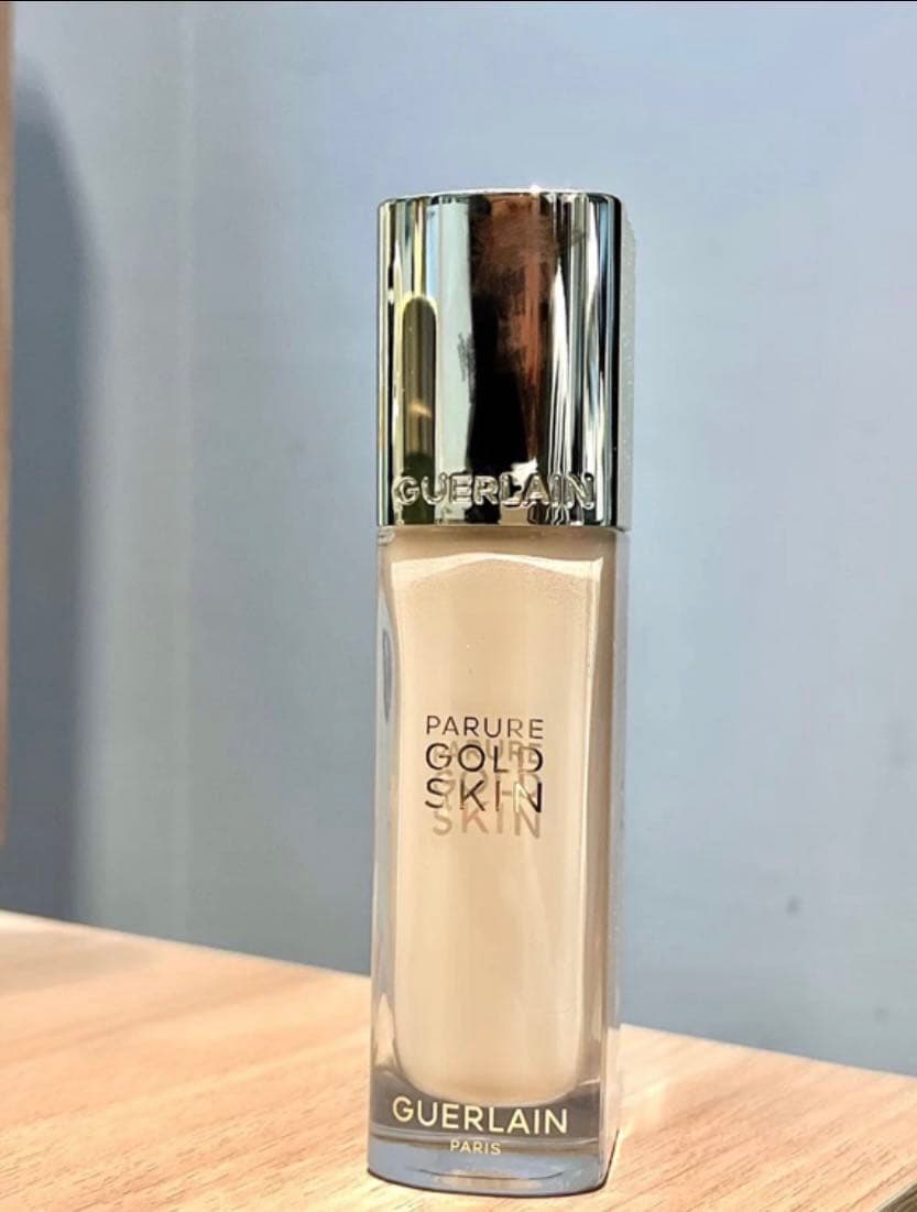 #我要賣 #我要賣 #嬌蘭24k粉底液0.5N光澤版 - 二手交易板 | Dcard