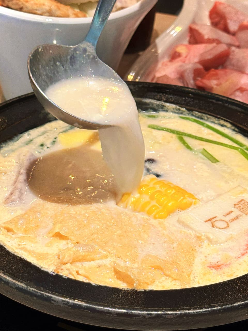 石二鍋有牛奶鍋了耶～ - 小口丸子 (@eatoooooo) | Dcard