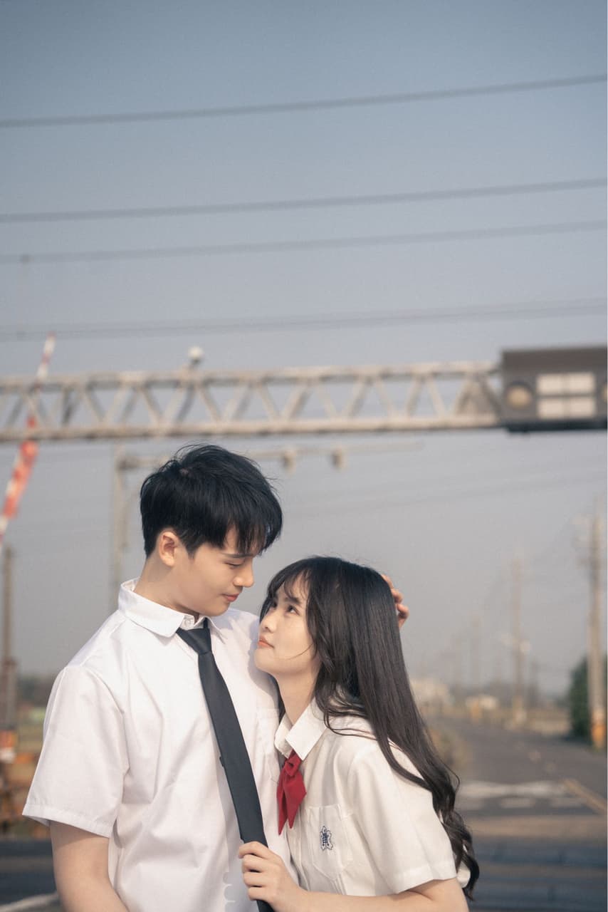 #作品 遠離塵囂 來鄉間平交道拍jk - 攝影板 | Dcard