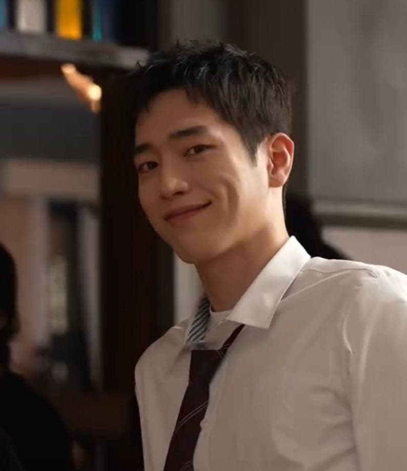 #分享 最帥菁英特務徐康俊回歸～ - 追星板 | Dcard