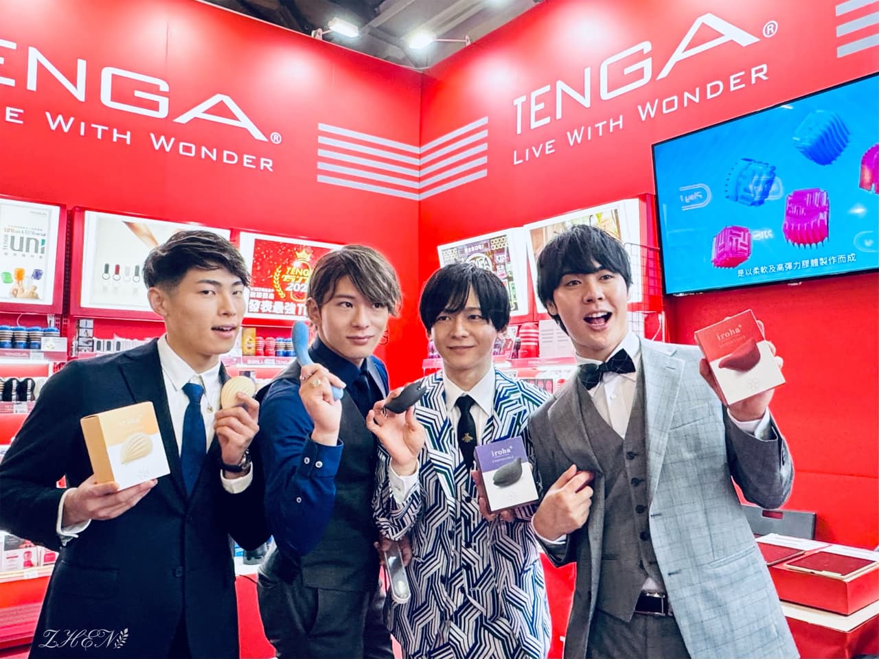 #分享 2024 TAE 成人展 DAY1_間諜家家酒、診療室：向理來、林太一、東雲怜彌、陳光 男優互動分享 - 追星板 | Dcard