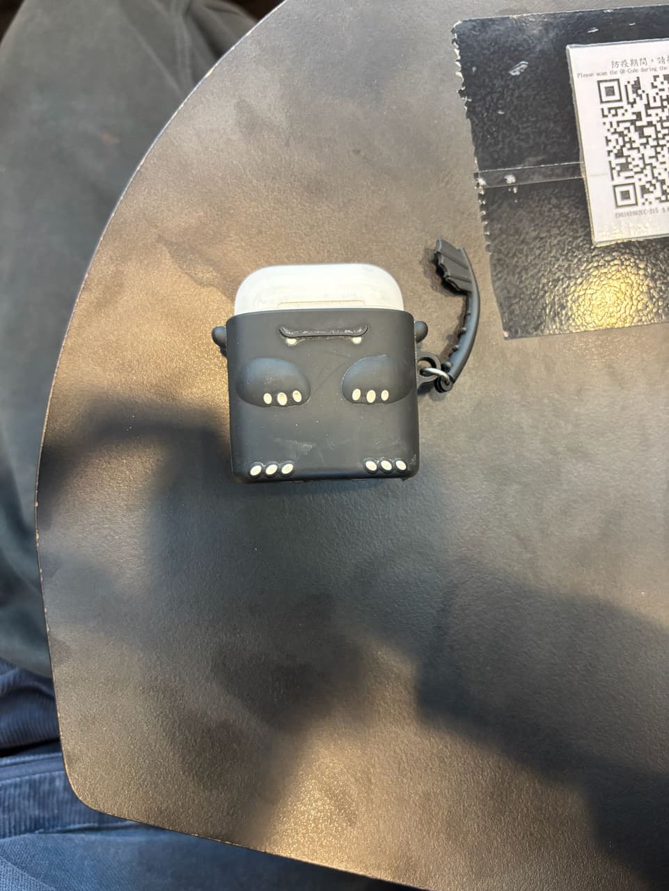 誰的AirPod 掉在生科院 - 成功大學板 | Dcard