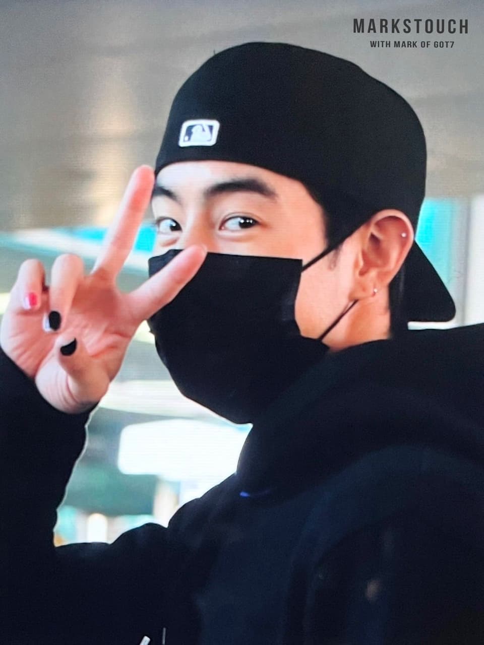 #情報 Mark飛韓國了！！？？ - GOT7板 | Dcard