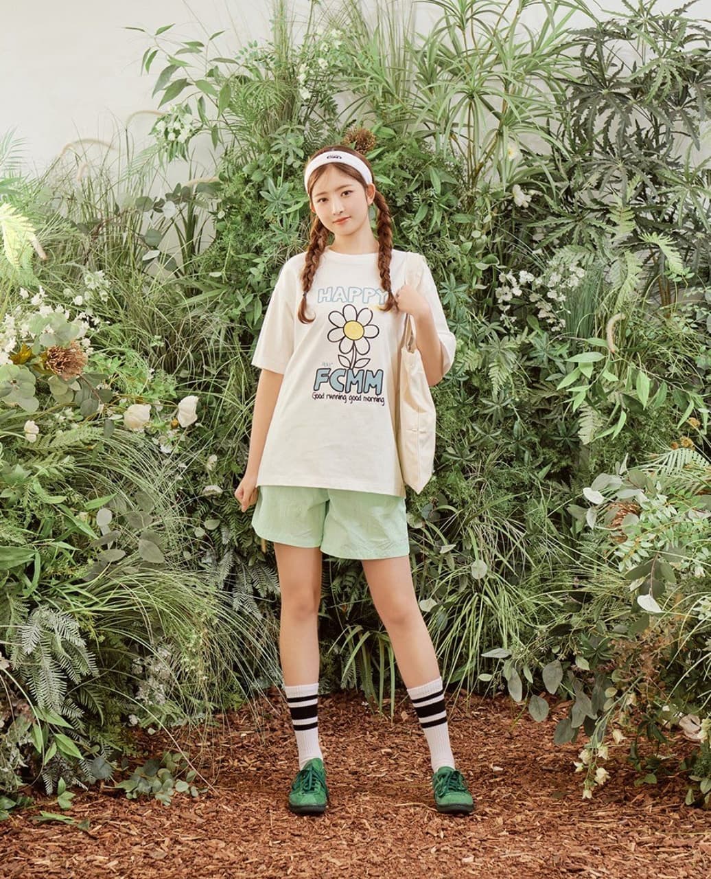 #代言 Rei - FCMM 23S/S 新品Look Book (購買送小卡) - IVE板 | Dcard