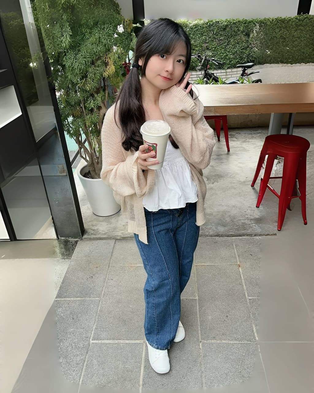 秒變V臉！試了Ronkyla容脂針，雙下巴bye bye - Belle (@eateat2001) | Dcard