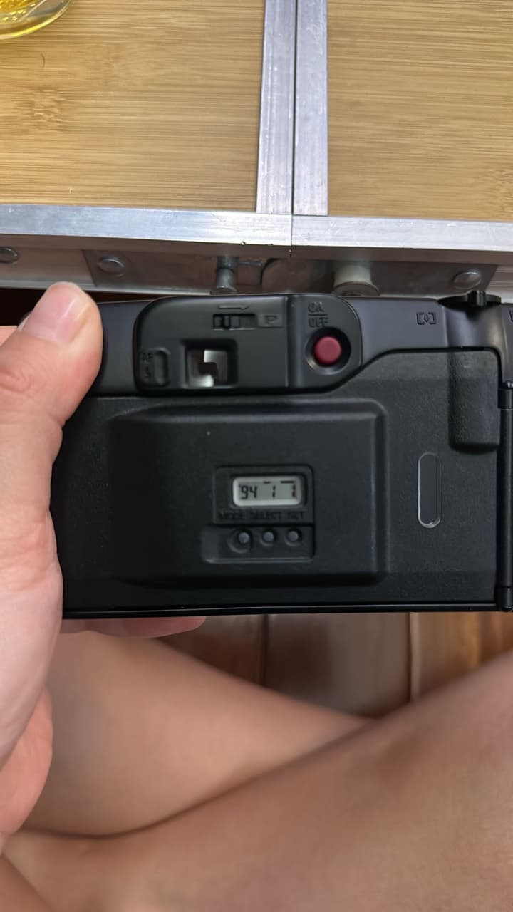 #請益 想請問各位帥哥美女 相機這樣值得修嗎？（Ricoh Rz-105 sf date) - 攝影板 | Dcard