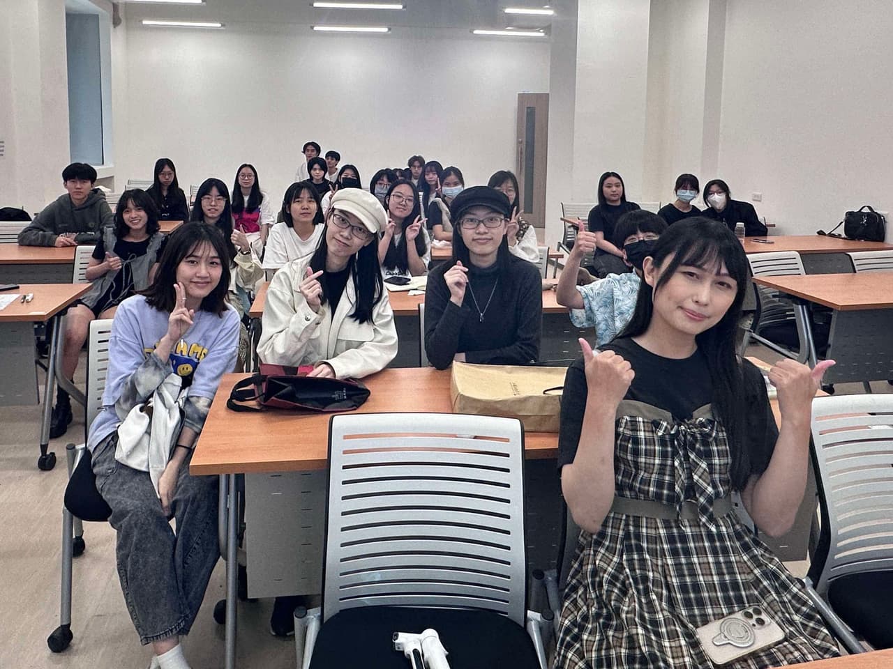 重返北藝大！和動畫系學弟妹的感動交流！！ - 🌵仙人掌🌵 (@ffyak) | Dcard