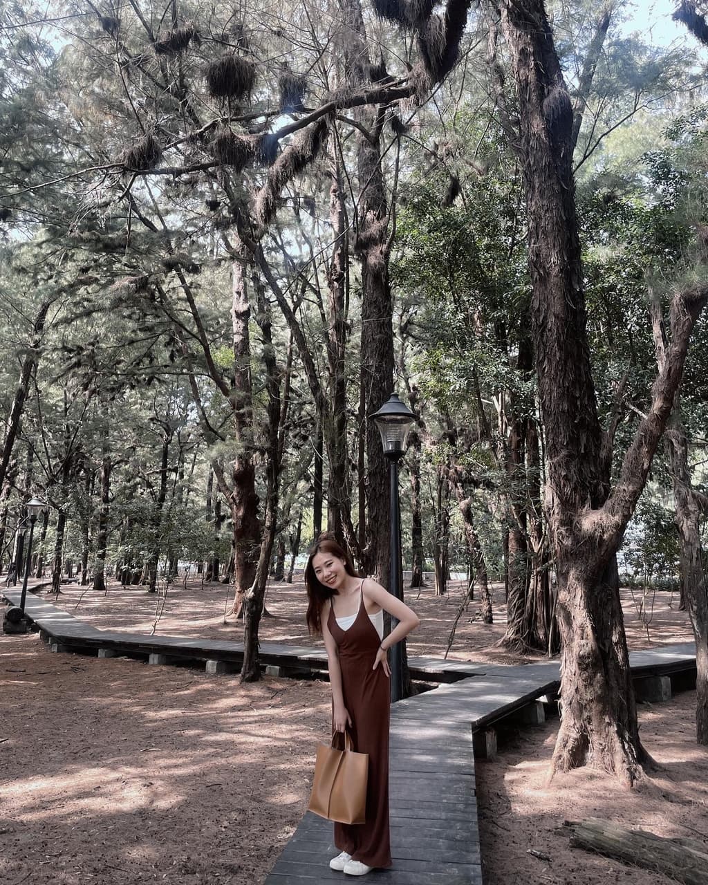 台南景點推薦！漁光島步道 沒人又好拍 - 158愛花錢 (@nlnlnlnlnl) | Dcard