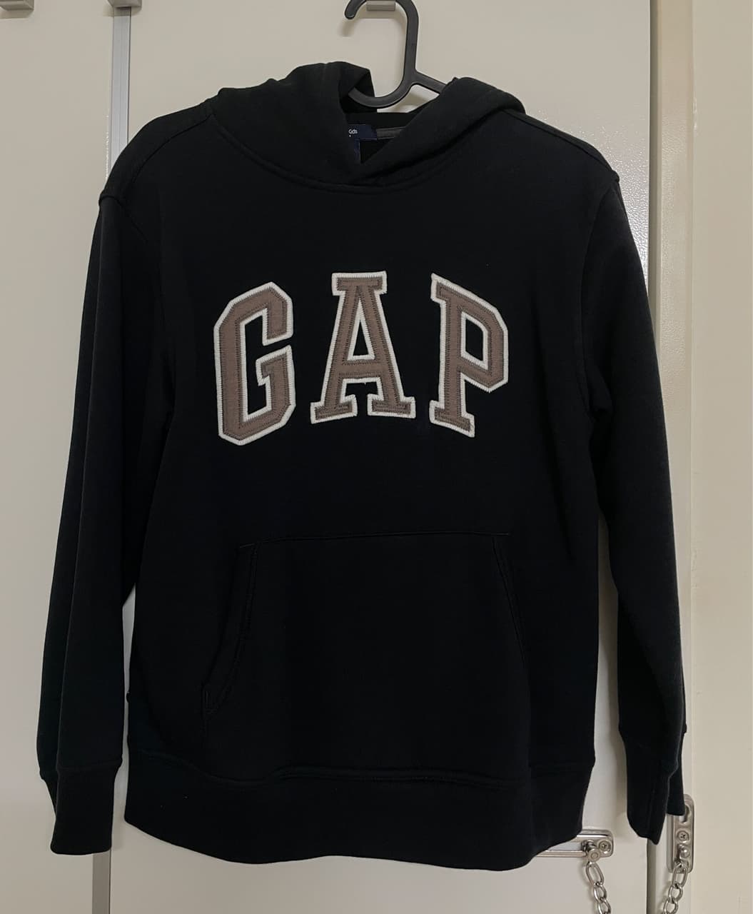 #我要賣 （已售出）Gap大童版帽tee *｡💭🔭 •:* $320 - 二手交易板 | Dcard