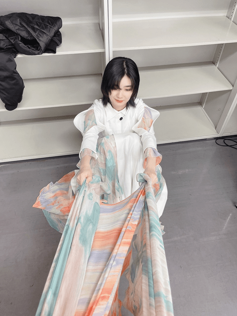 #情報 櫻坂46 2nd 「BAN」歌唱衣裝 - 坂道 46板 | Dcard