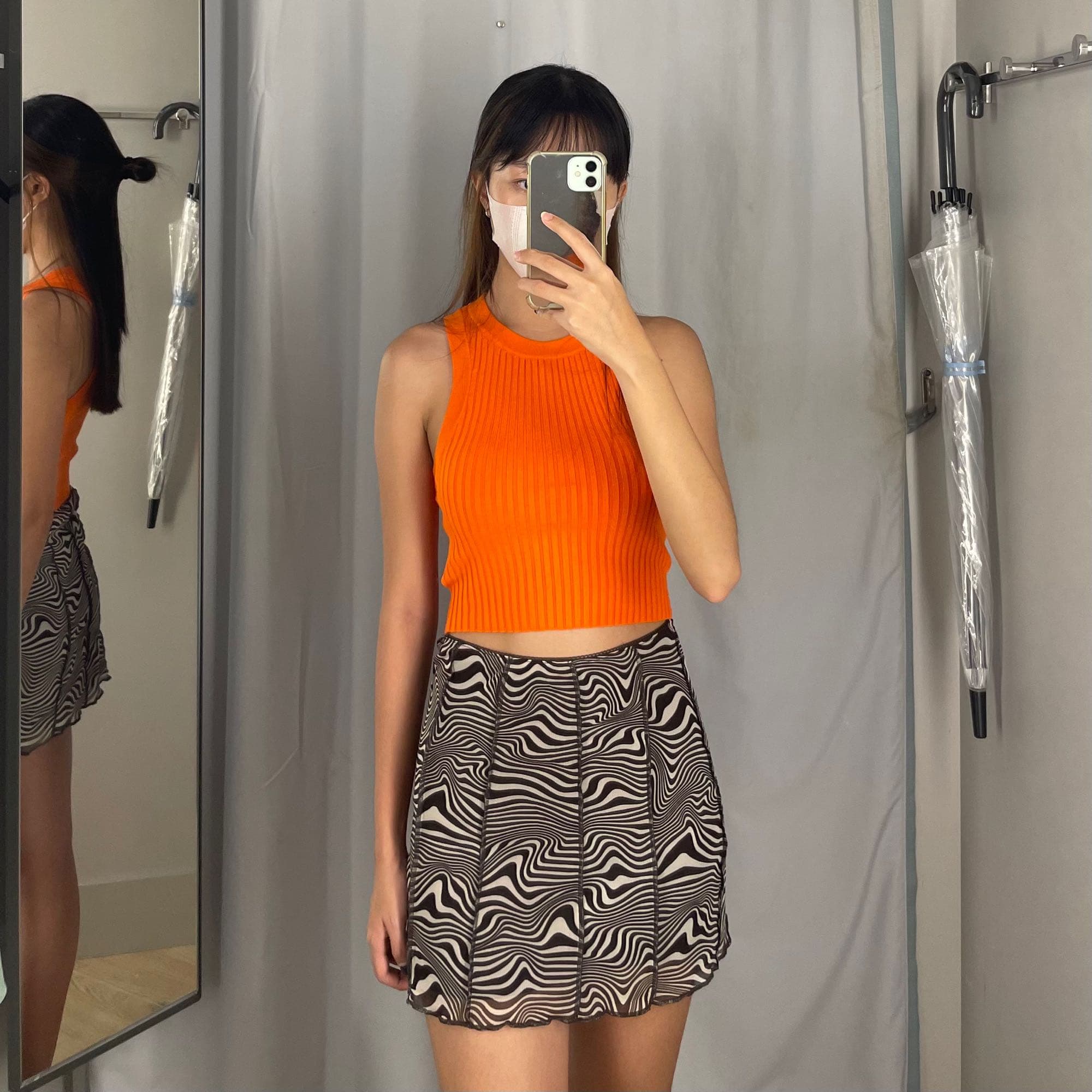 試穿四間服飾品牌的當季衣服！（ZARA、H&M、Bershka、GU) - 穿搭板 | Dcard