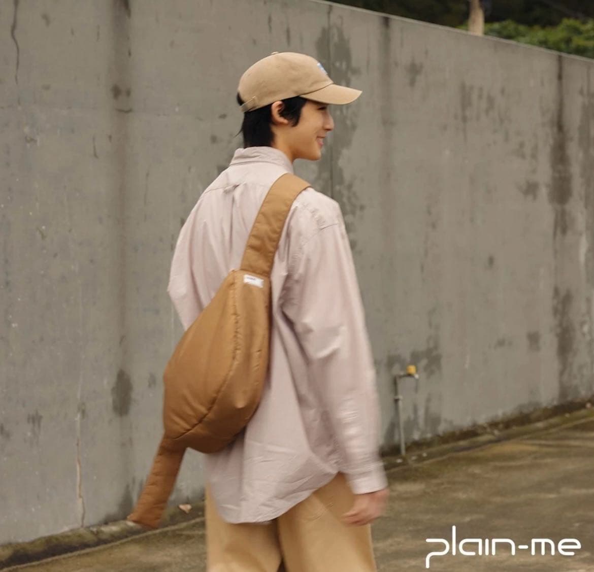 5款plain-me經典包款推薦~根本隨時都能背 ️出遊上課必備款😏 - 三年五班守日人 (@a9509357) | Dcard