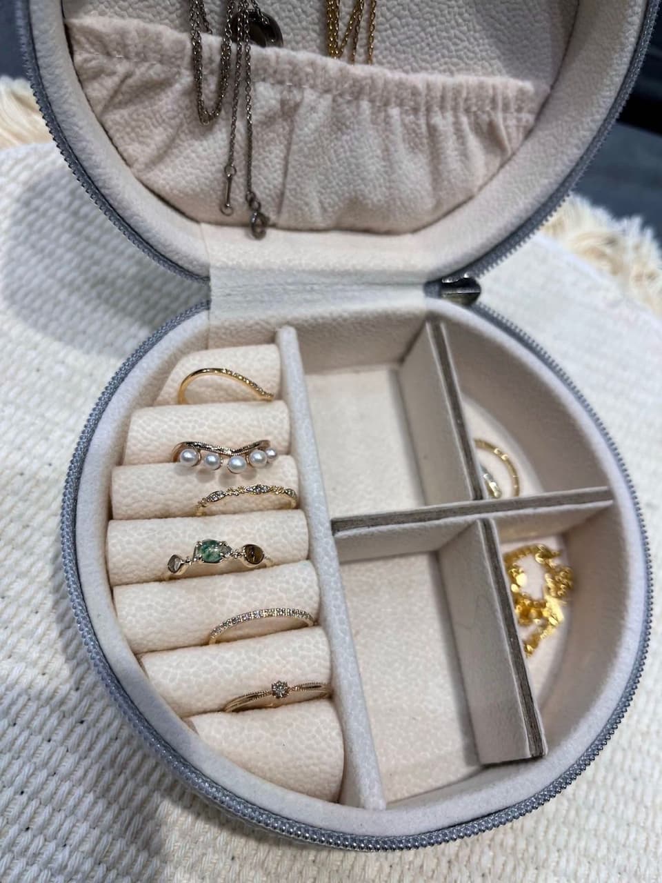 #分享 愛上疊戴agete戒指💍💍 - 女孩板 | Dcard