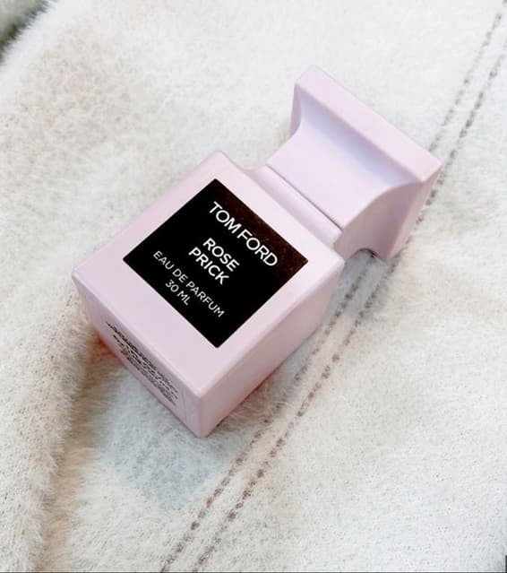 年終想變身成玫瑰香水！靠櫃Tom Ford玫瑰三選一心路歷程 - 香氛板 | Dcard