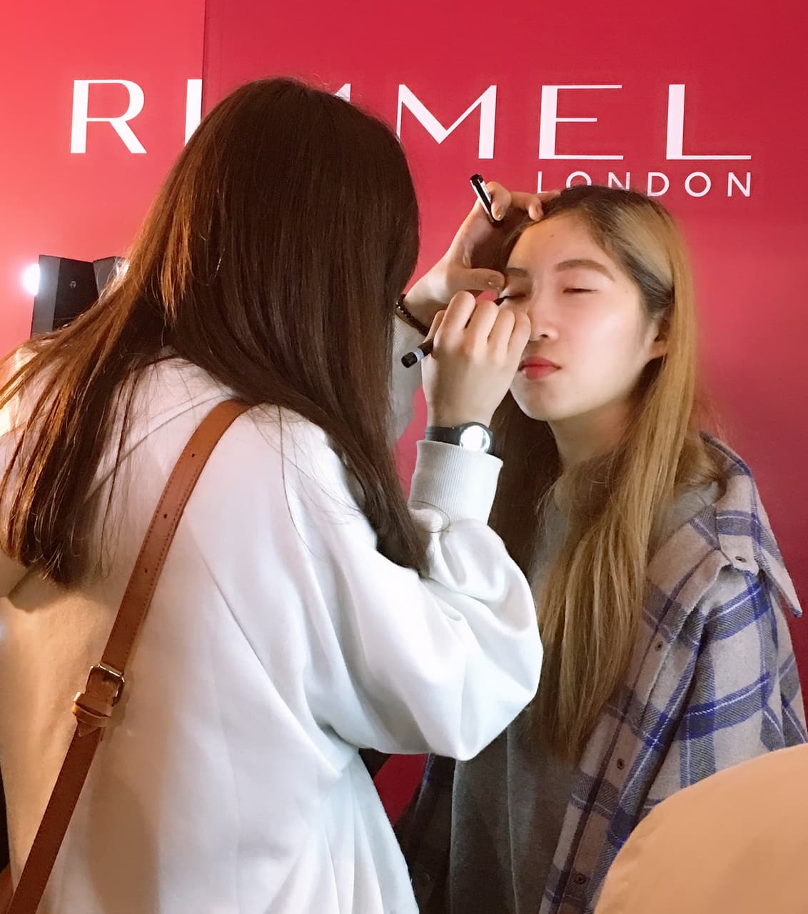 淡江GoGo！RIMMEL倫敦芮魅X Dcard聖誕列車🚎送你eye媚電眼【RIMMEL倫敦芮魅 彩妝組】聖誕禮 - 聖誕CiaoCiao板 | Dcard