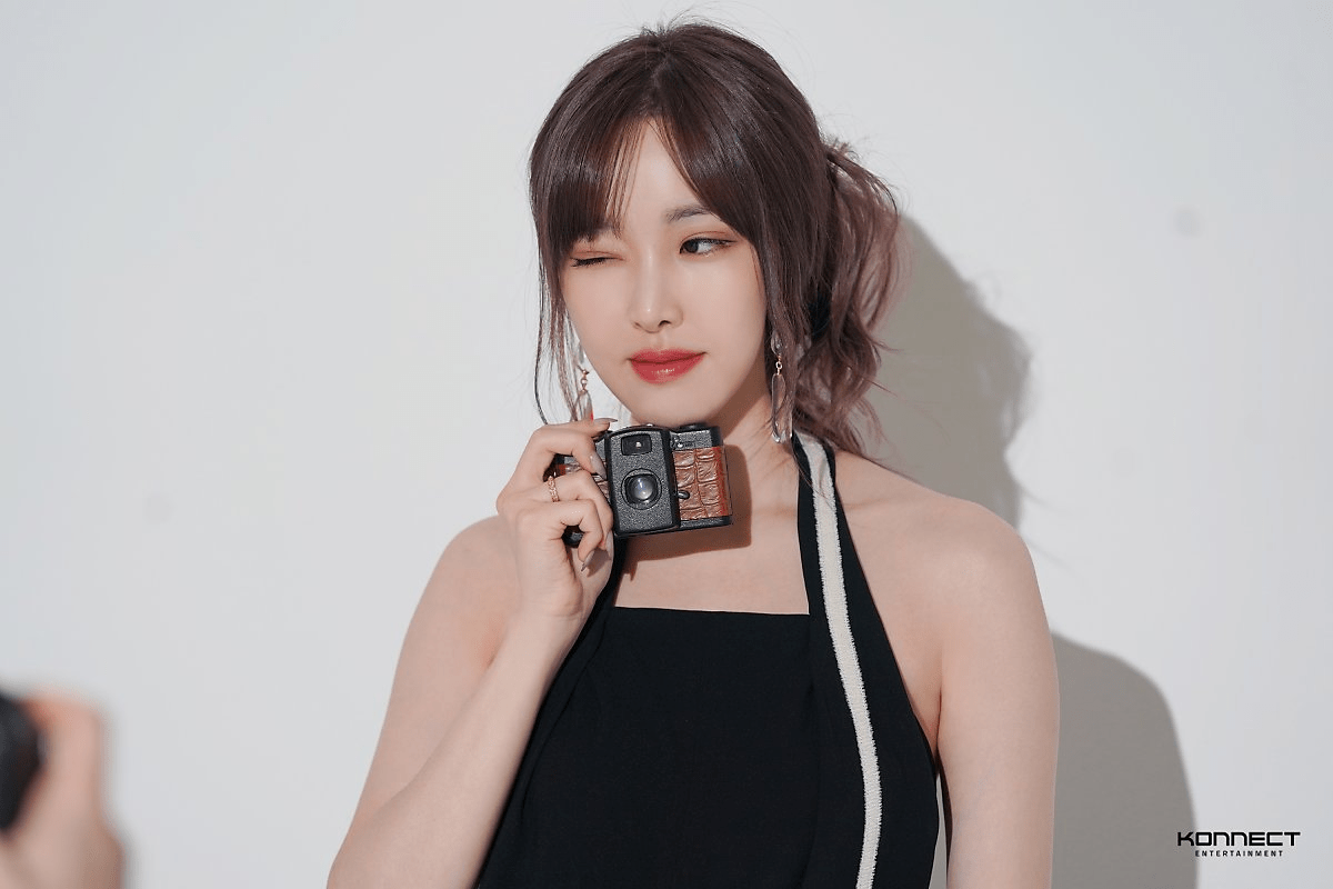 #翻譯 #Post 220901【YujuPost】"Yuju=畫報美食店" 承認1004次！ - GFRIEND板 | Dcard