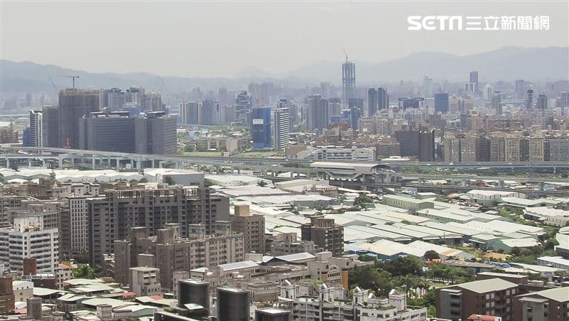 雙北房價下跌了！這9區中槍 徐佳馨：尚未全面修正 - SETN三立新聞網 (@setn54) | Dcard
