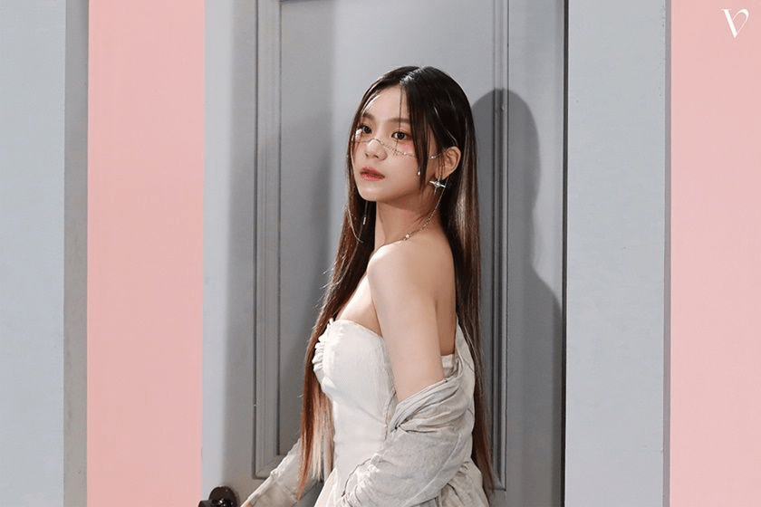 #更新 231102 Melon 雜誌/Genie 雜誌 VIVIZ The 4th Mini Album 'VERSUS' 現場花絮 - GFRIEND板 | Dcard