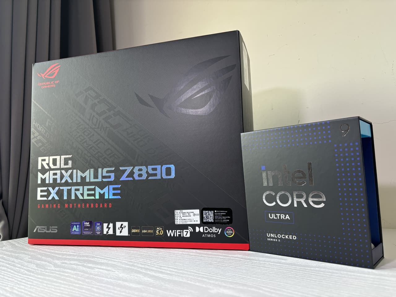 【開箱】Intel Core Ultra 200S 衝首發預購 ROG MAXIMUS Z890 EXTREME 頂級主機板 - 3C板 | Dcard