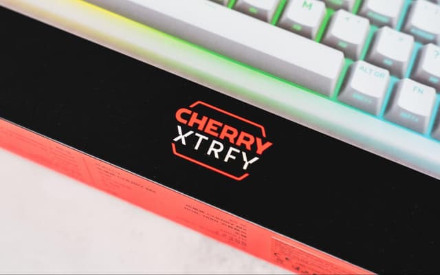 #開箱 Cherry XTRFY K5V2熱插拔電競鍵盤開箱體驗 - 3C板 | Dcard