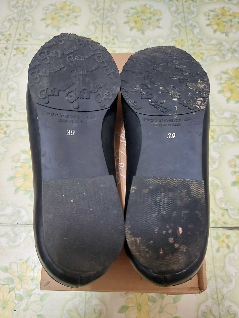 #已贈出 FM SHOES樂福鞋 - 贈物板 | Dcard