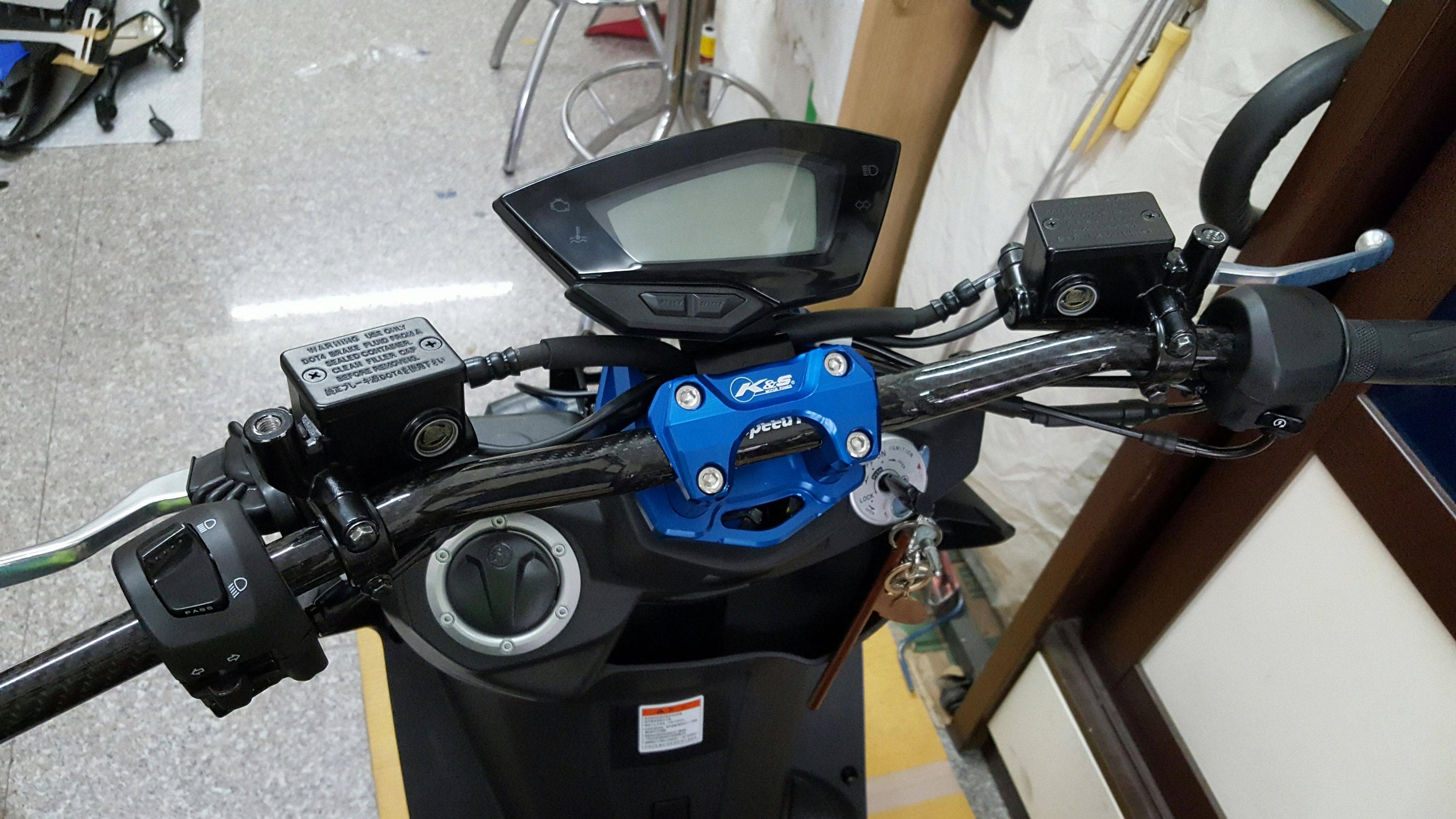 下雨天就是要拆車子 #Force155 - 機車板 | Dcard