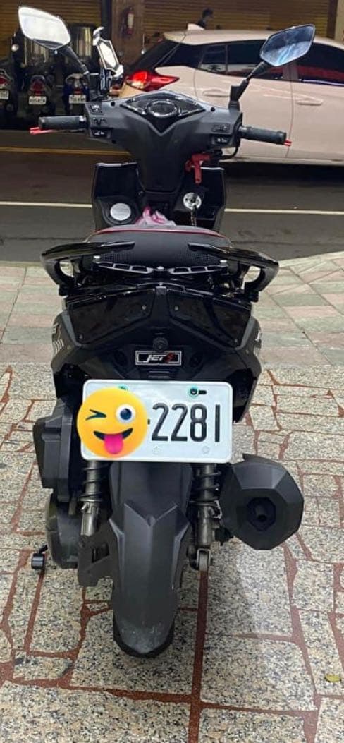 #問題 選擇性困難中 jet短牌架選擇 - 機車板 | Dcard