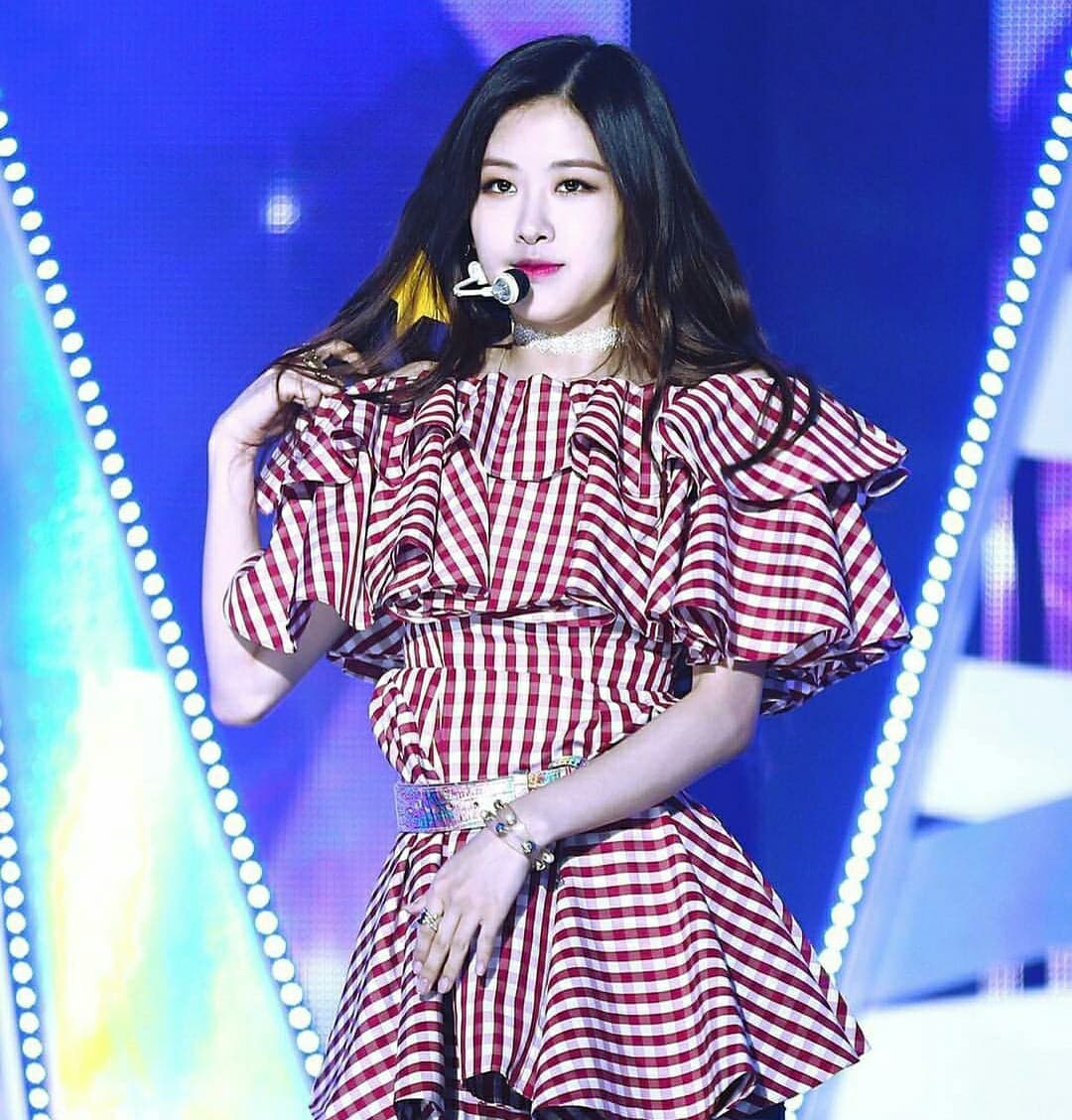 擁有蜜嗓的Ros'e彩英 - 追星板 | Dcard