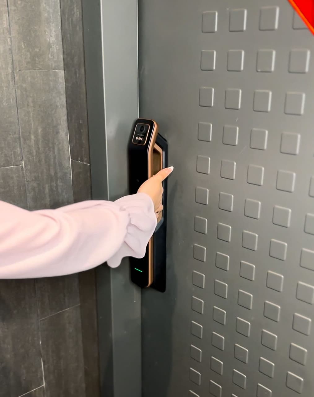 剛裝完這台智能電子鎖我就後悔了 - 皮皮兒(ꈍᴗꈍ)♡ (@pp_52028) | Dcard