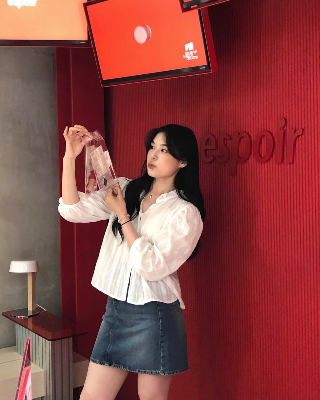 #分享 首爾延南洞Espoir新開幕！🎈🤍 - yiya (@cos.uia) | Dcard